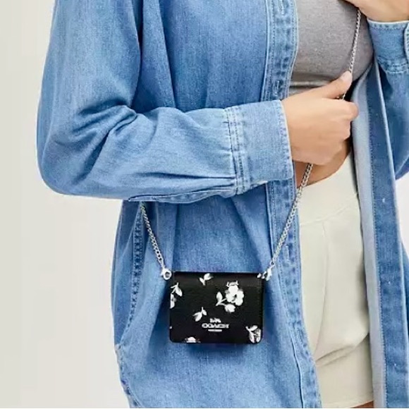 Coach | Bags | Coach Mini Wallet On A Chain Crossbody Bag With Floral ...